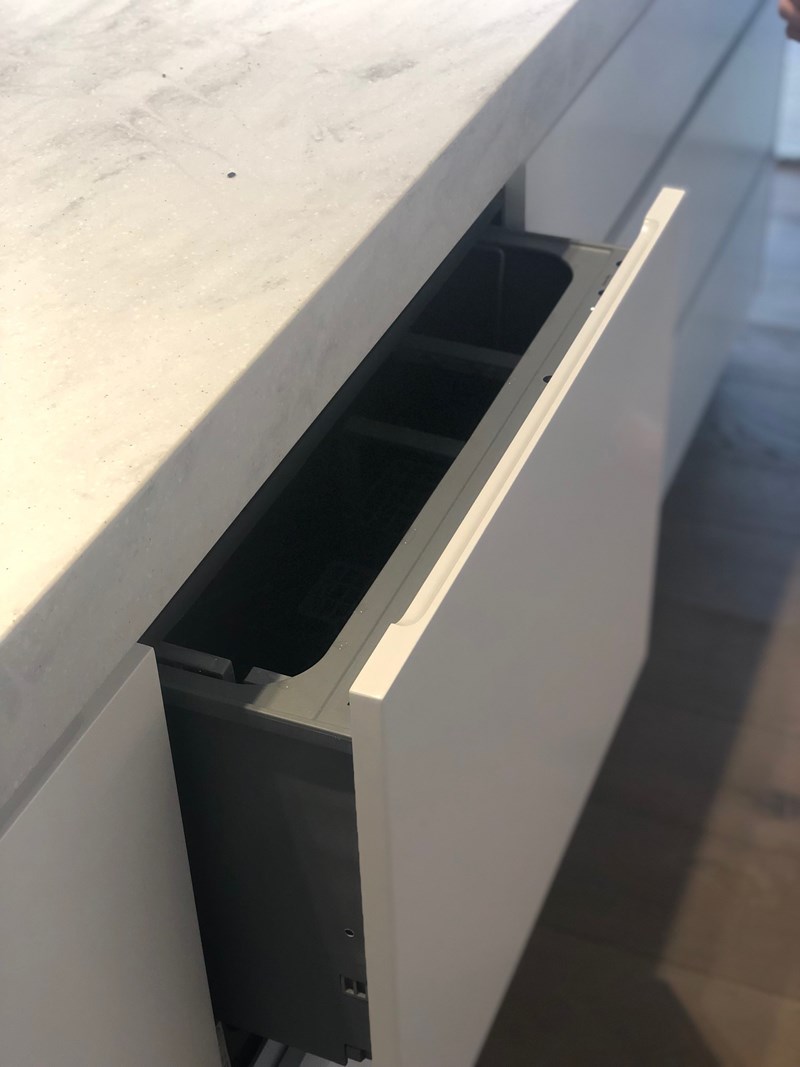 Scallop handle for Milan Square profile | Dezignatek